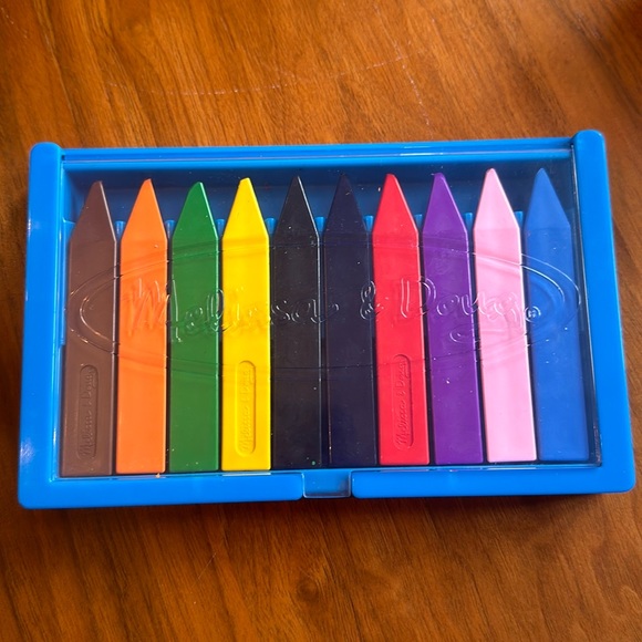 Melissa & Doug | Toys | Melissa Doug Jumbo Triangular Crayons Pack Of ...